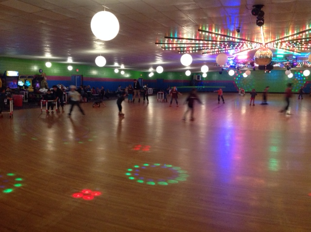 Skateville – Family Rollerskating Rink in Burnsville, MN